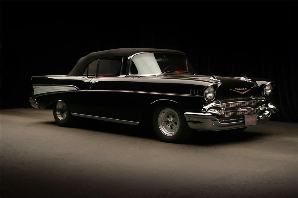 1957 CHEVROLET BEL AIR CUSTOM CONVERTIBLE - Front 3/4 - 71827