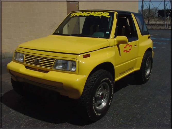 1991 GEO TRACKER "DIRT" CUSTOM - Front 3/4 - 72045
