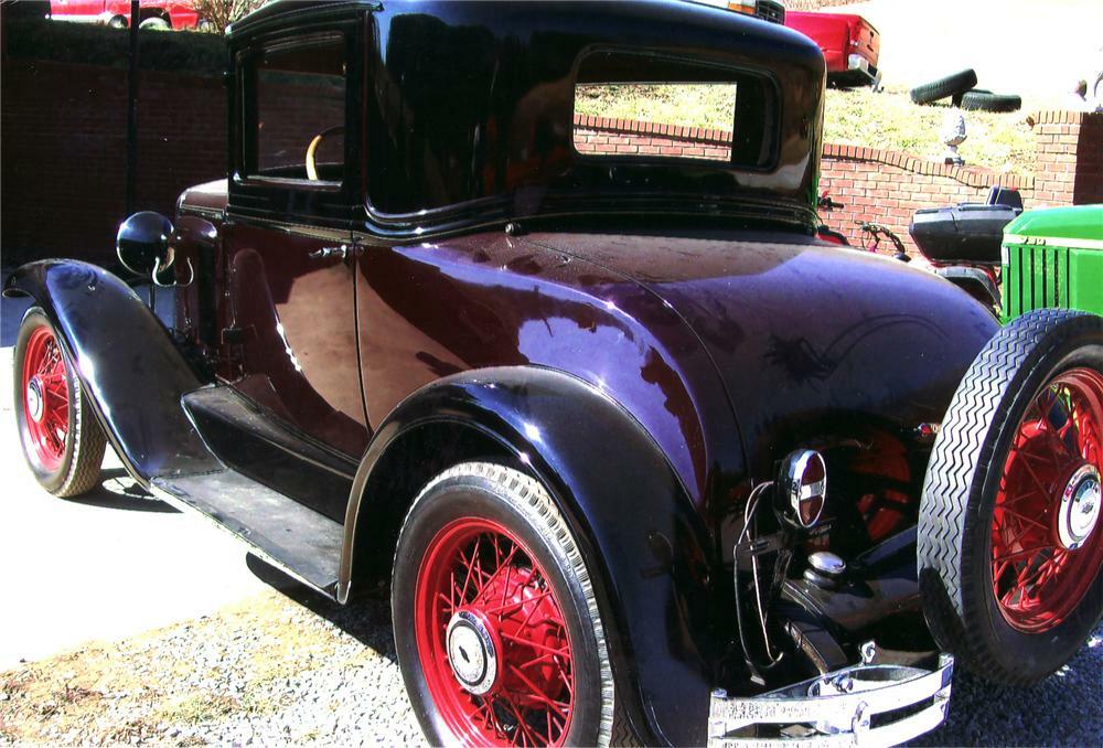1930 CHEVROLET COUPE - Rear 3/4 - 75289