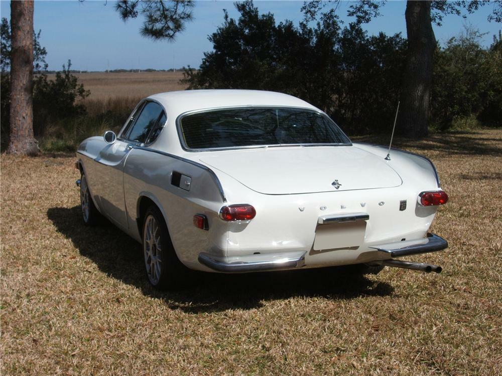 1971 VOLVO P1800 COUPE - Rear 3/4 - 75392