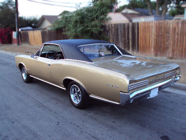 1966 PONTIAC GTO 2 DOOR HARDTOP - Rear 3/4 - 79164