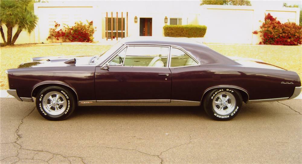 1967 PONTIAC GTO 2 DOOR POST COUPE - Side Profile - 81066