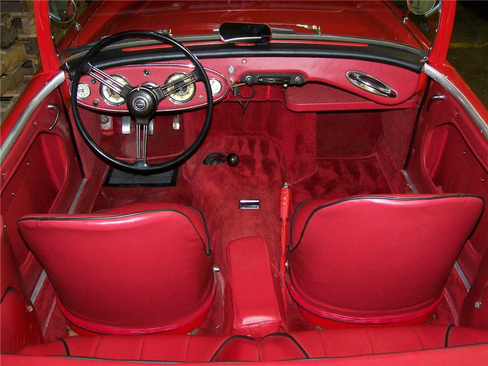1958 AUSTIN-HEALEY 100-6 BN4 ROADSTER - Interior - 82441