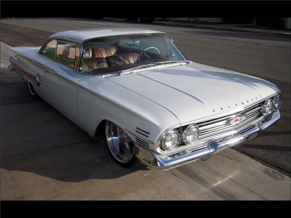 1960 CHEVROLET IMPALA CUSTOM 2 DOOR HARDTOP - Front 3/4 - 82624