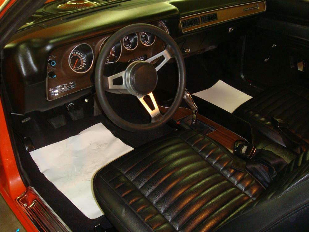 1971 PLYMOUTH ROAD RUNNER 2 DOOR HARDTOP - Interior - 88926
