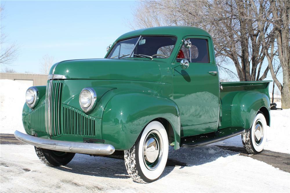 1947 STUDEBAKER M5 PICKUP - Front 3/4 - 88931