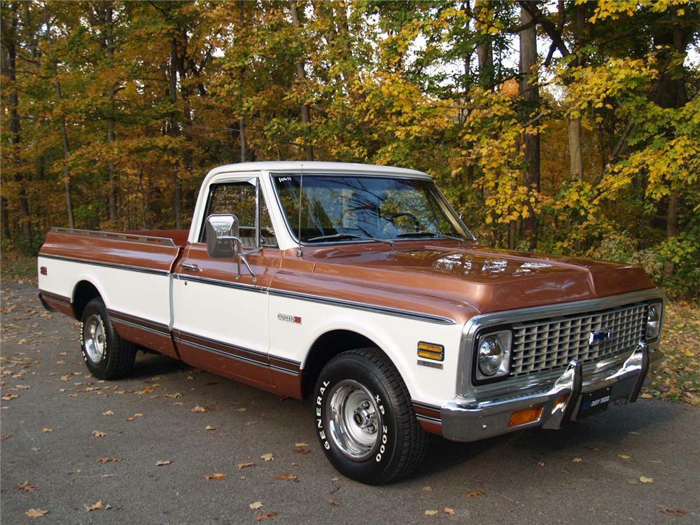 1972 CHEVROLET CHEYENNE PICKUP - Front 3/4 - 89051