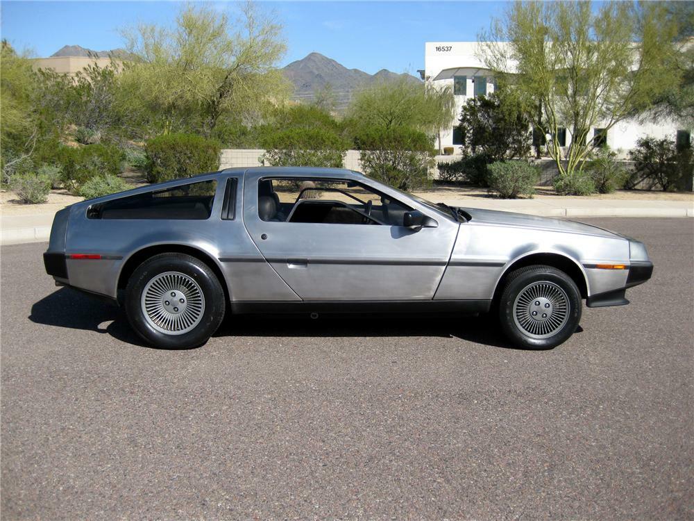 1981 DELOREAN DMC-12 GULLWING - Side Profile - 89185
