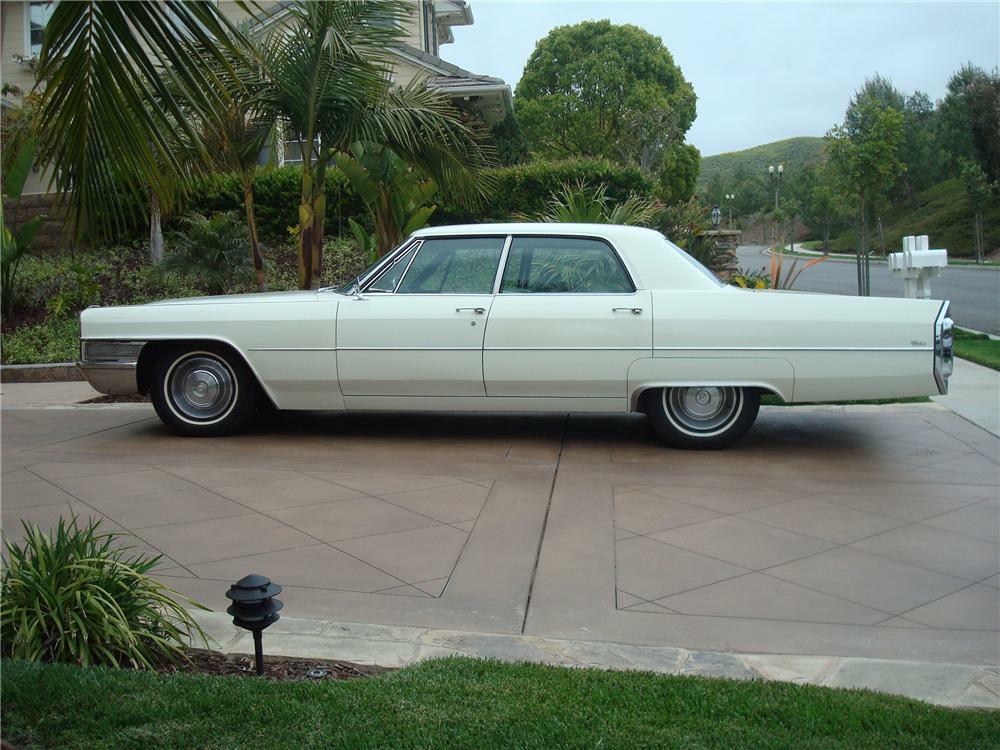 1965 CADILLAC CALAIS 4 DOOR SEDAN - Side Profile - 91171