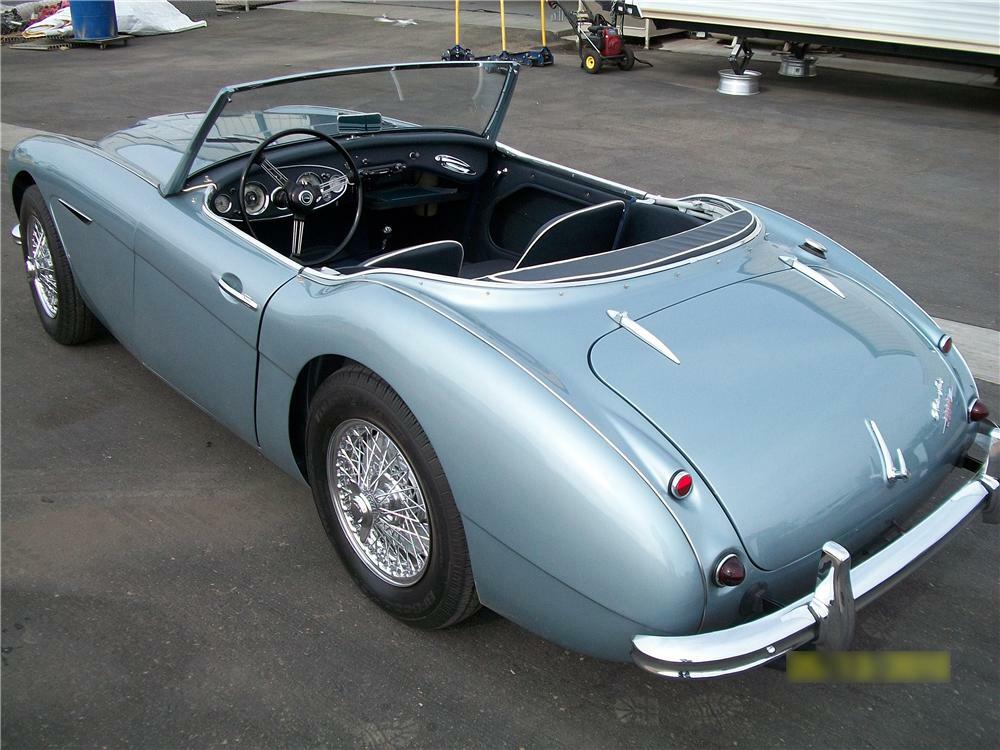 1961 AUSTIN-HEALEY 3000 BT7 ROADSTER - Rear 3/4 - 93255