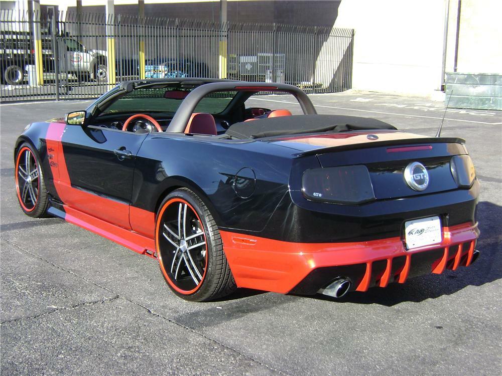 2010 FORD MUSTANG CUSTOM CONVERTIBLE - Rear 3/4 - 94199