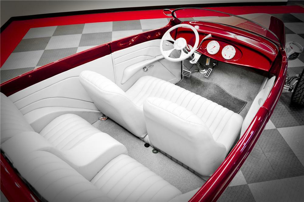 1932 FORD CUSTOM 2 DOOR REMOVABLE HARDTOP - Interior - 96463