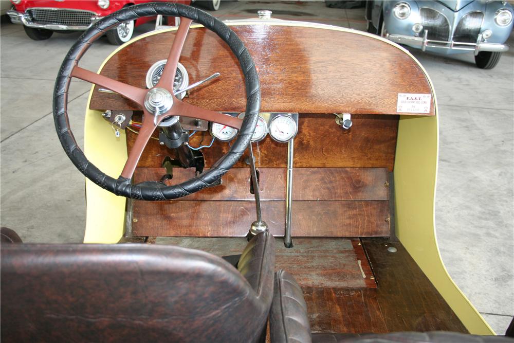 1931 FORD MODEL A SPEEDSTER KIT CAR - Interior - 98169