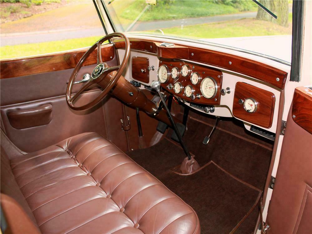 1933 packard interior
